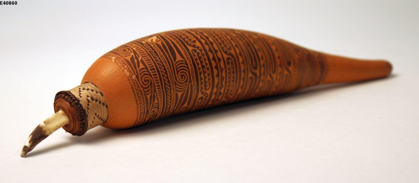 Sel kambang (Lime gourd); E40860 - Queensland Museum