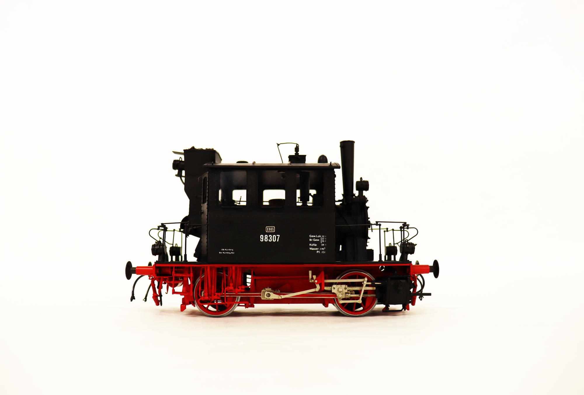 Model - Deutsche Bundesbahn 98 Class Steam Tank Engine; R7014 ...