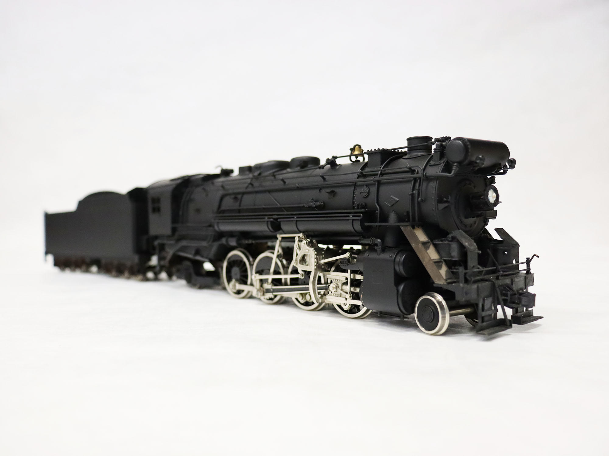 Model - O Gauge Steam Locomotive LIMA 2-8-2 with Tender (Black); R9661 ...