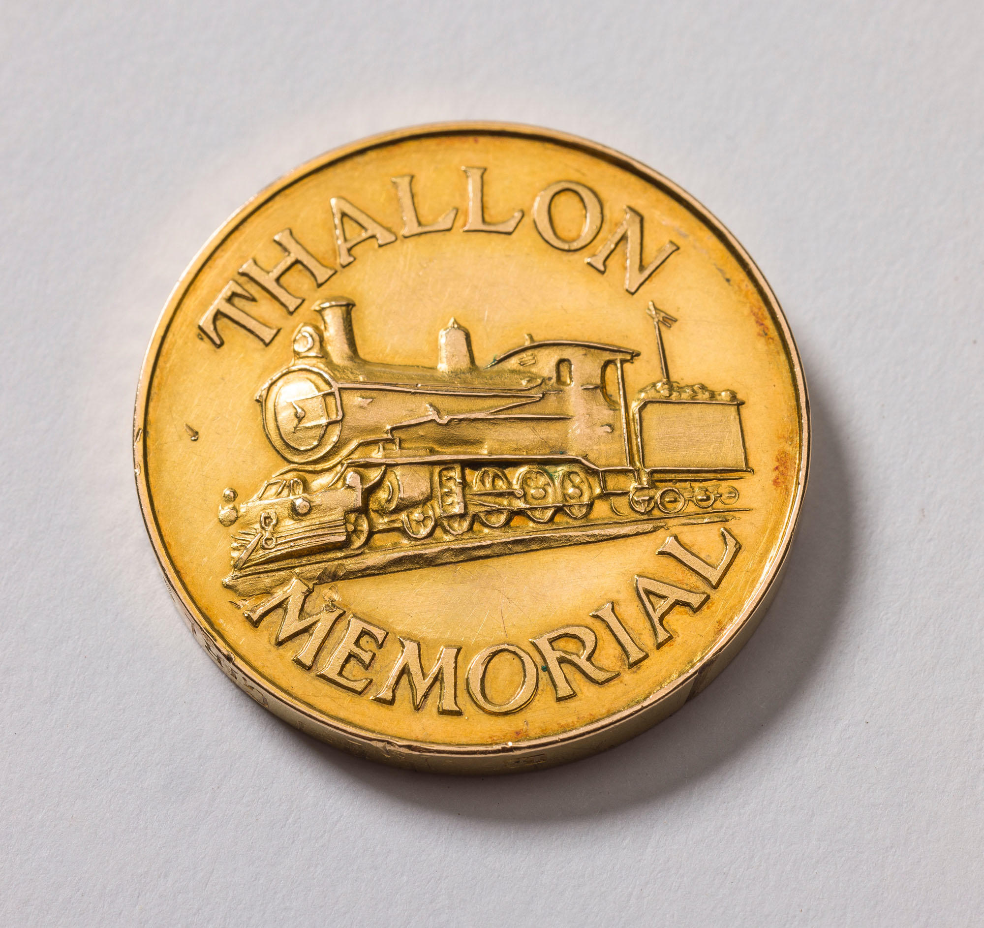 Thallon Medal - Education; - Queensland Museum
