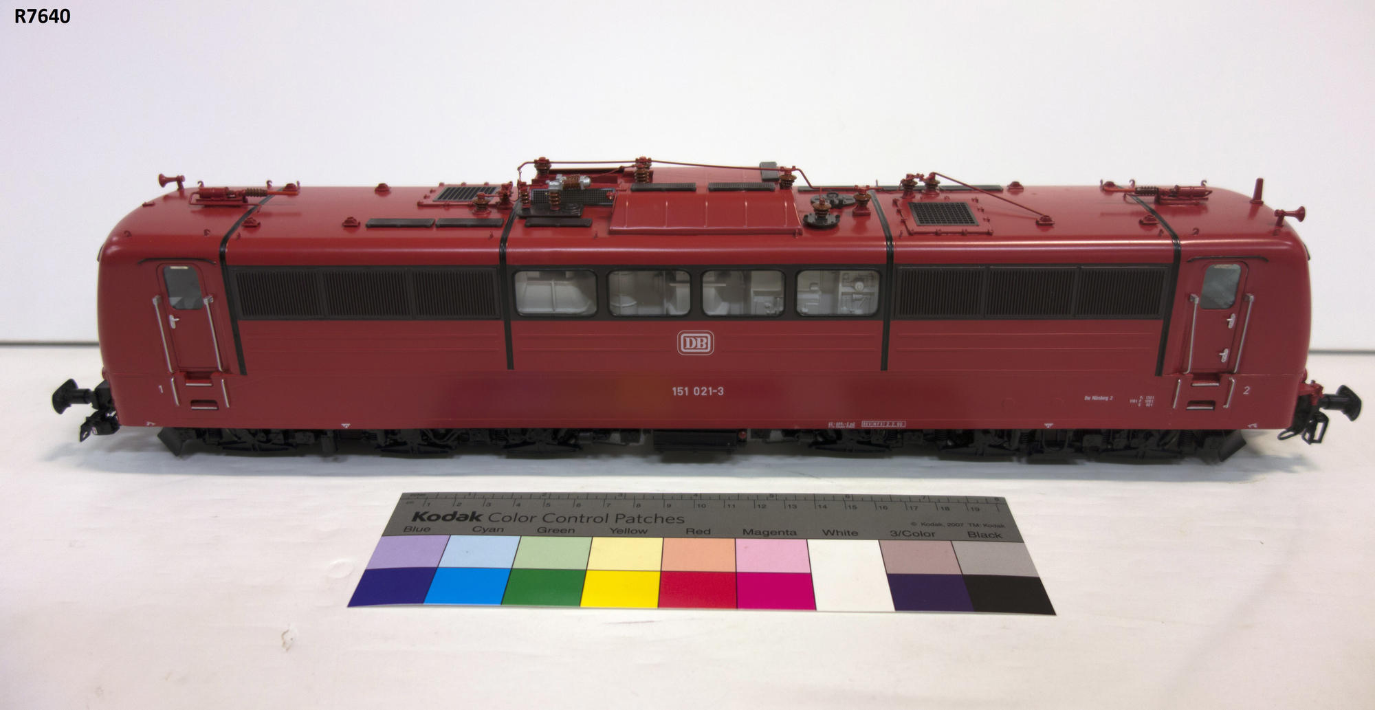 Model - Deutsche Bundesbahn 151 Electric Locomotive; R7640 - Queensland ...